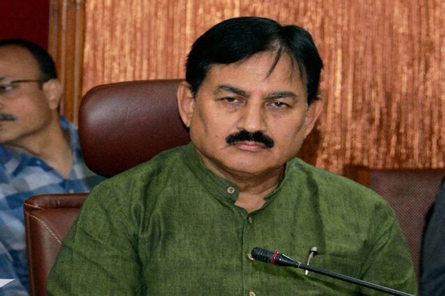 Gujarat Congress Chief May Not Contest Polls as Party Does the ...