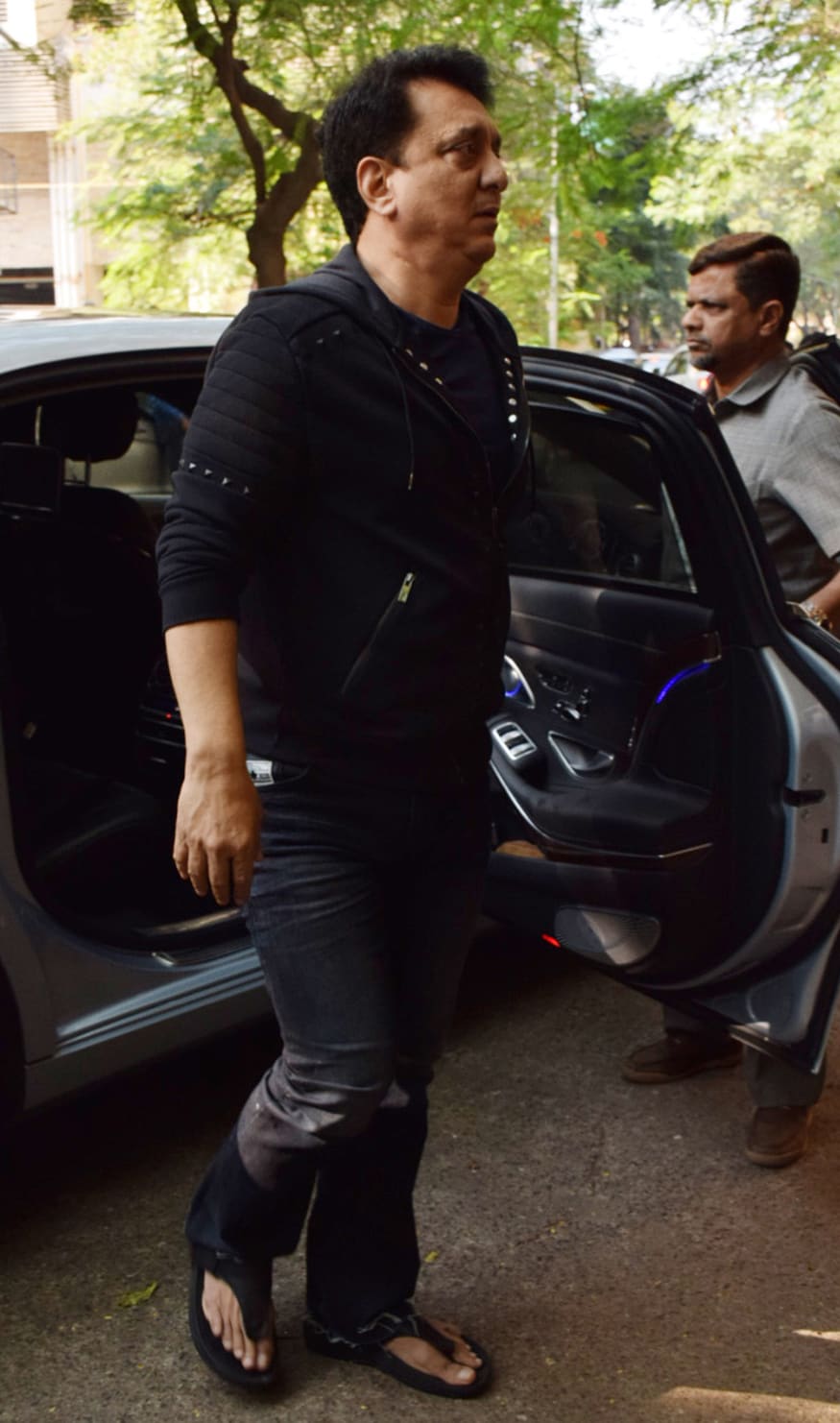 Neeraj Vora's Funeral: Bollywood Stars Pay Their Last Respects - News18