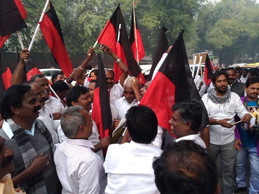 DMK Party Workers Celebrate 2G Spectrum Scam Verdict - News18
