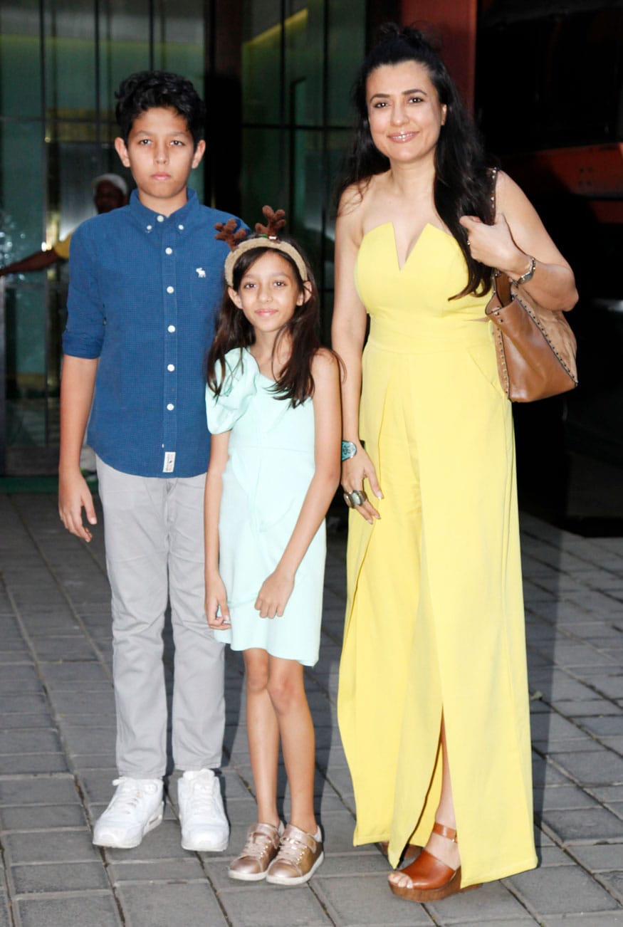 Katrina, Salman Khan, Iulia Vantur at Arpita Khan’s Christmas Party ...