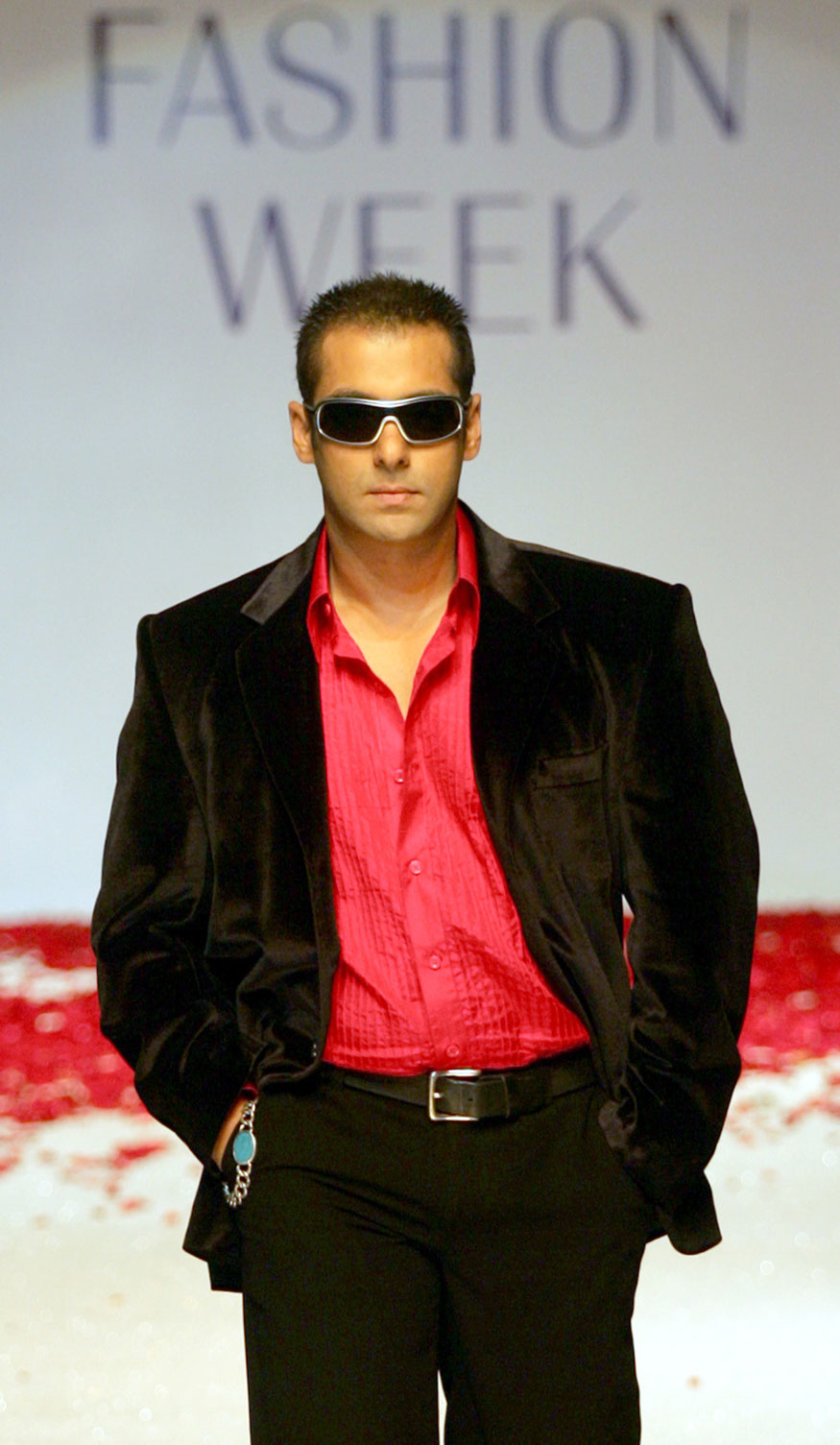 31 Golden Years of Salman Khan: Glimpses from His Life in Pictures - News18