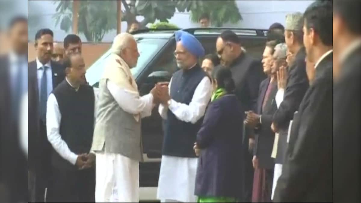 PM Modi, Manmohan Singh Shake Hands at Parliament After Severe War of ...