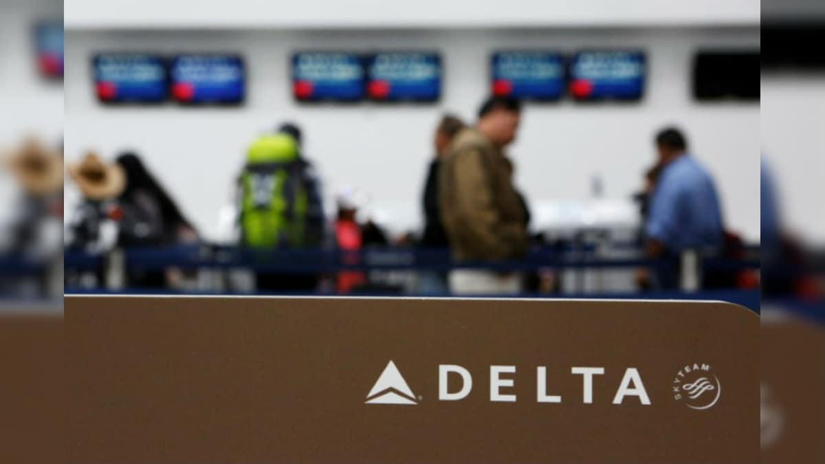 Delta Airlines Forced Passenger to Sit in Dog Poop for Entire Flight ...
