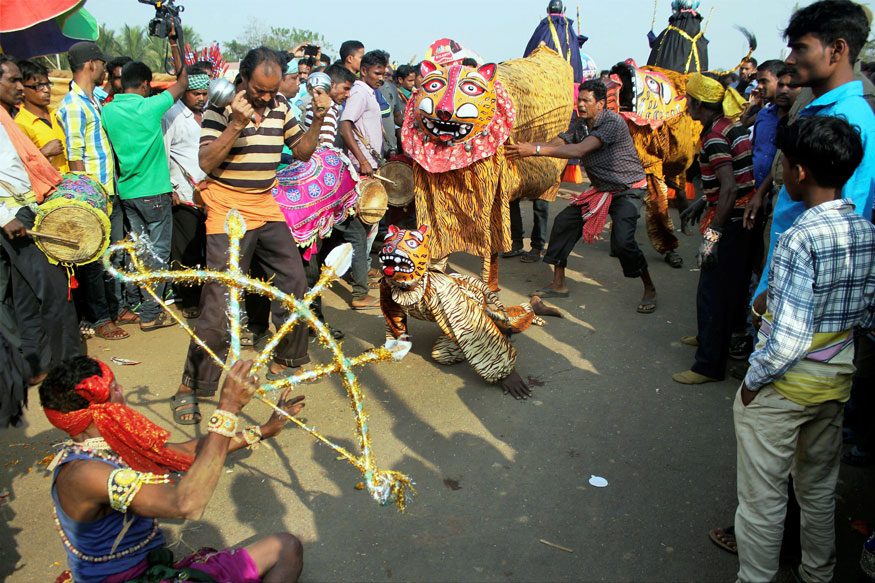 PICS: How India Celebrates Makar Sankranti, Pongal, Lohri & Bihu