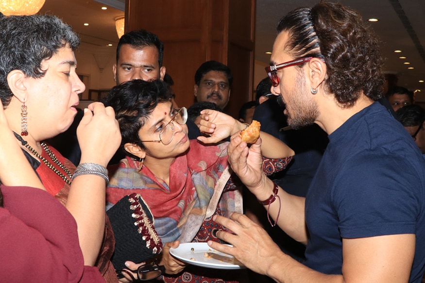 Aamir Khan's Wife Kiran Rao Bonds with his First Wife Reena - News18