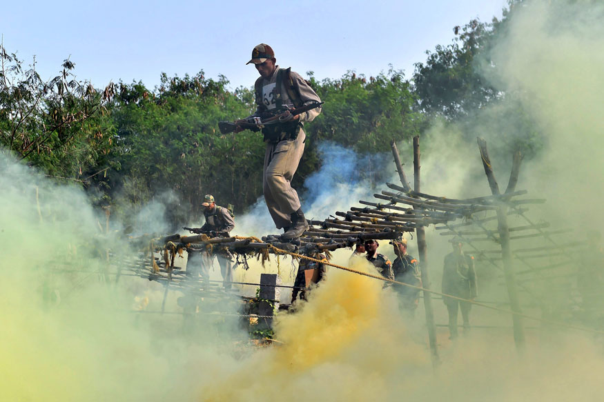In Photos: Military Training Demonstration in Bengaluru - News18