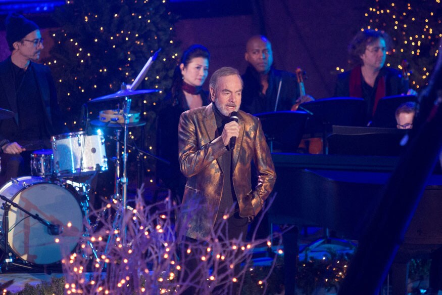Singer Neil Diamond Diagnosed With Parkinson's Disease, To Retire From ...