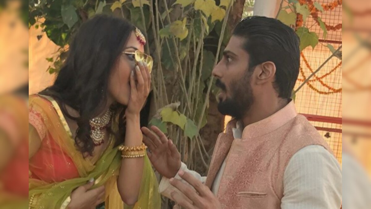 Prateik Babbar is Engaged to Sanya Sagar, See Pic