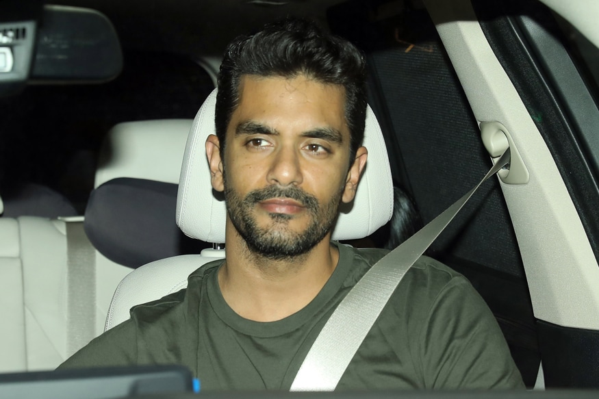 Karan Johar’s ‘Singles Only' Party: Check out the Pictures - News18