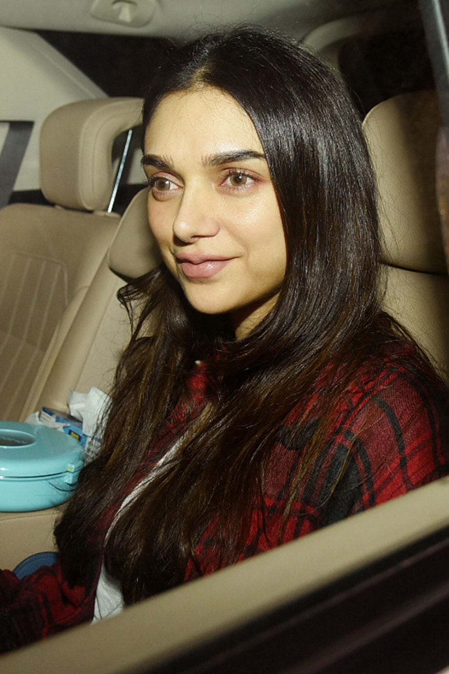 Bollywood Celebs Watch Akshay Kumar's Padman; See Photos - News18