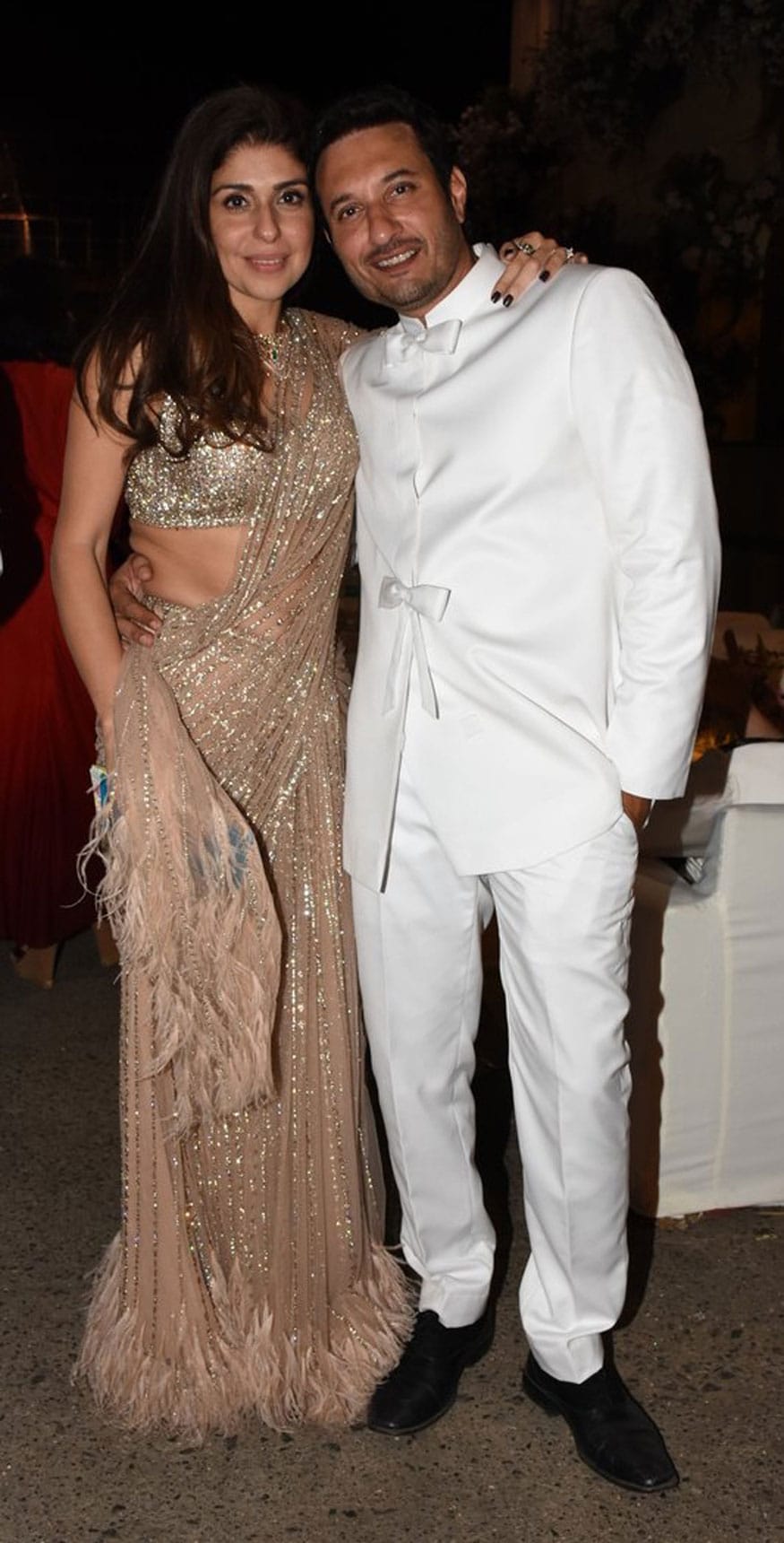 Kareena, Akshay at Homi Adajania's Son's Navjote Ritual - News18