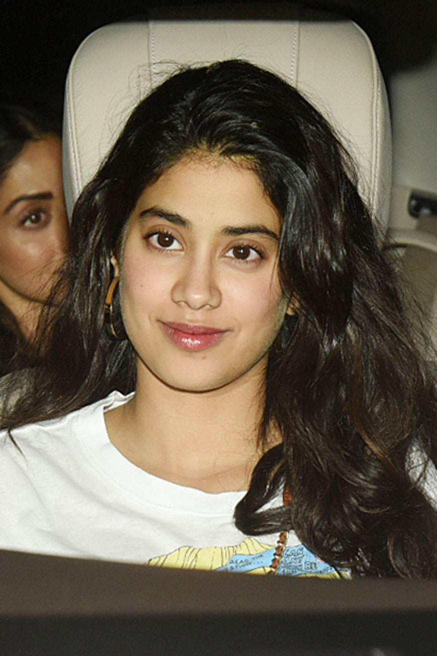 Bollywood Celebs Watch Akshay Kumar's Padman; See Photos