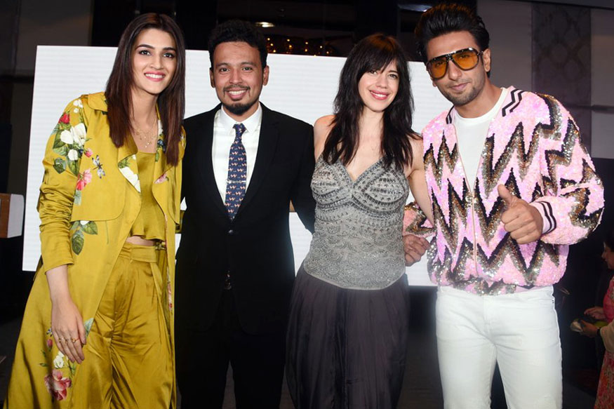 Ranveer Singh Bonds with B-Town Divas at MUD Studio Launch - News18