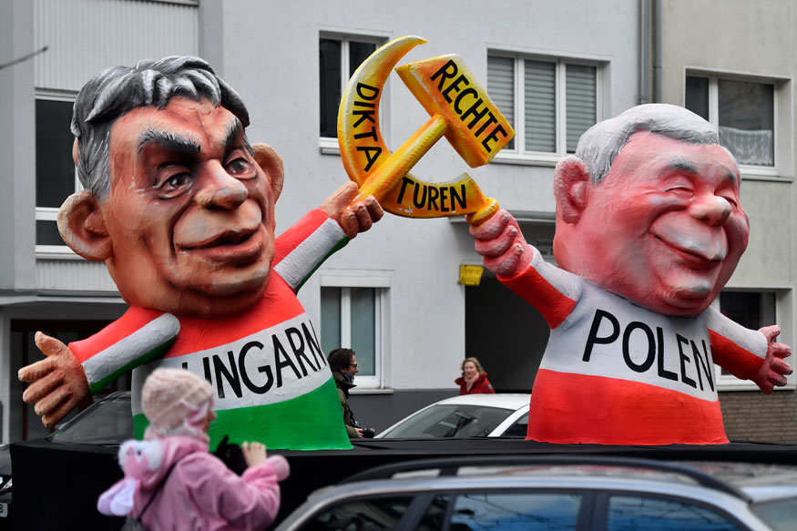 Germany's Traditional Rose Monday Parade; See Photos - News18