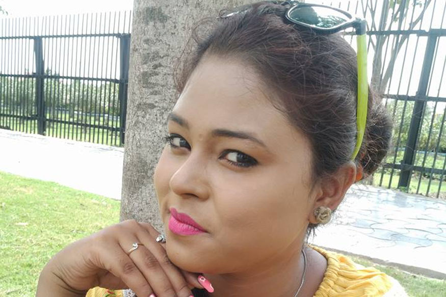 Bengali Actress Moumita Saha Found Hanging in her Flat, Police Recover ...