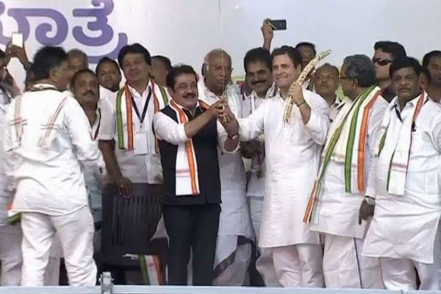 Blow to JD(S) as Seven Former MLAs Join Congress in Karnataka