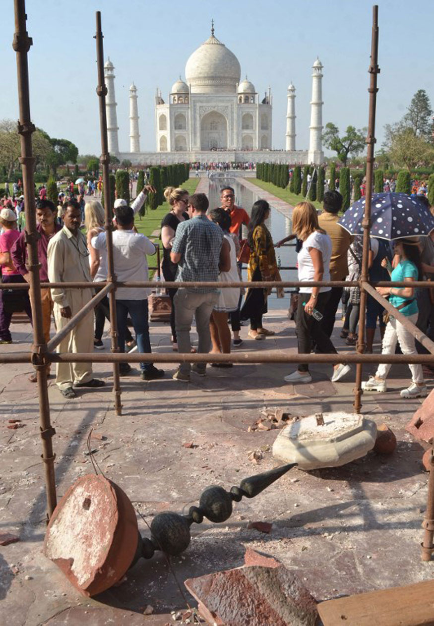 PICS: Minaret of Taj Mahal's Entry Gate Collapses in Thunderstorm - News18