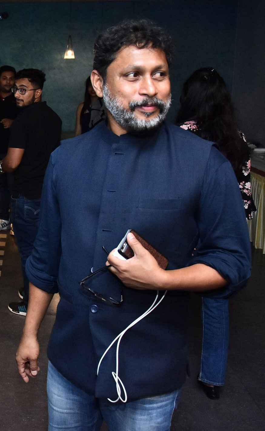 Starry Premiere of Varun Dhawan's October; See Pics - News18