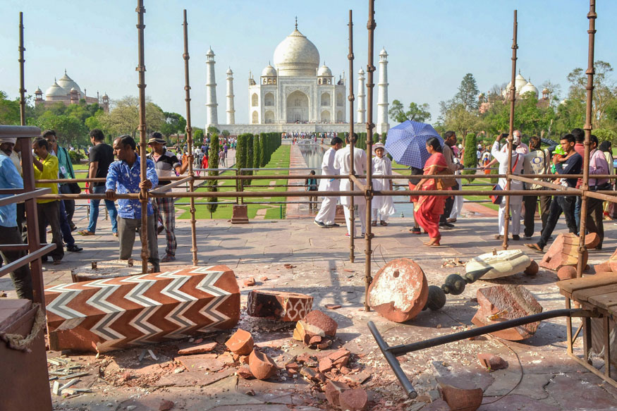 PICS: Minaret of Taj Mahal's Entry Gate Collapses in Thunderstorm - News18