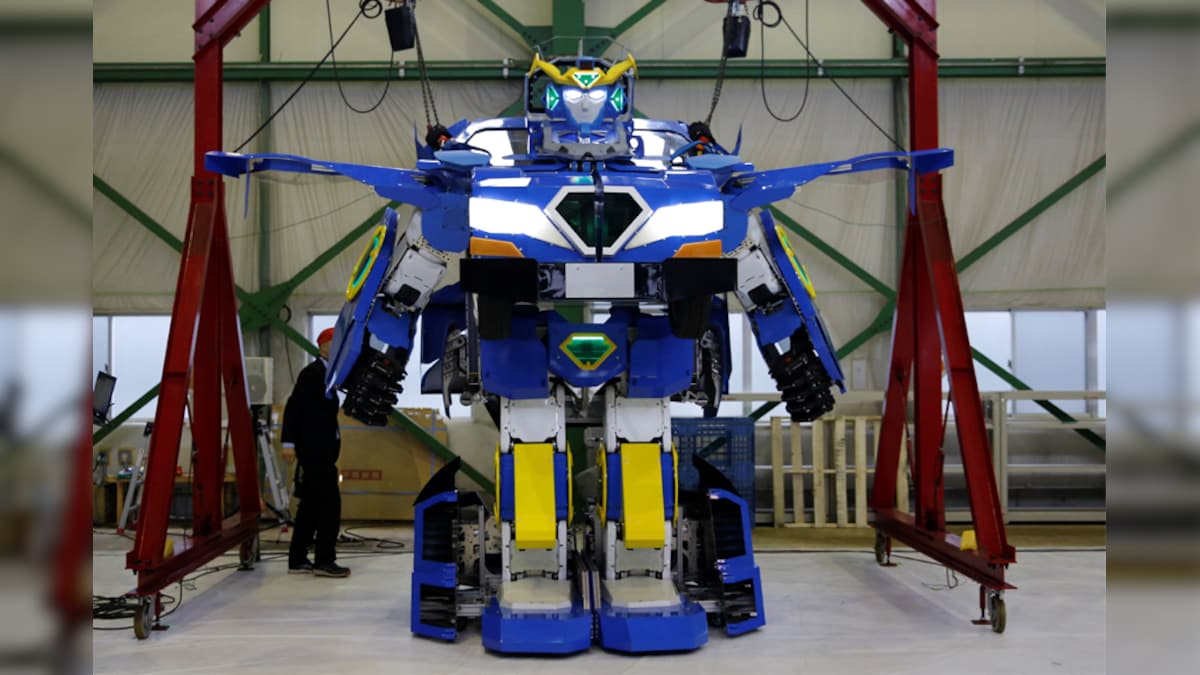 This Real-Life 'Transformers' Robot Turns Into a Sports Car in 60 ...