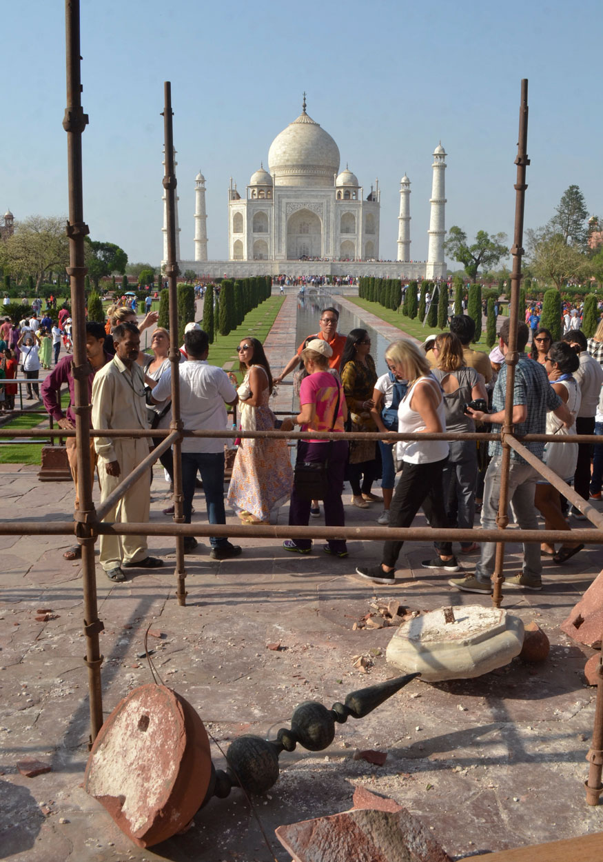 PICS: Minaret of Taj Mahal's Entry Gate Collapses in Thunderstorm - News18