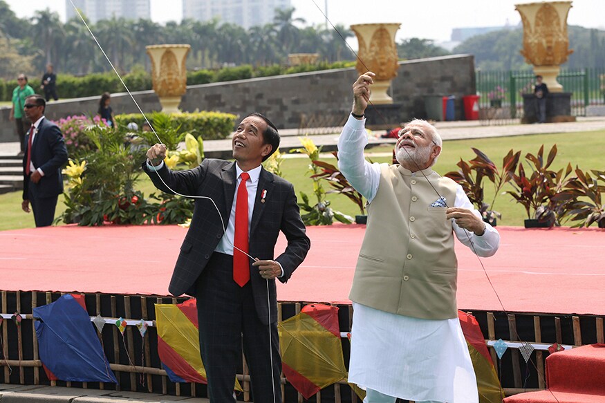PHOTOS| PM Modi Inaugurates Indonesia's Famous Kite Festival - News18