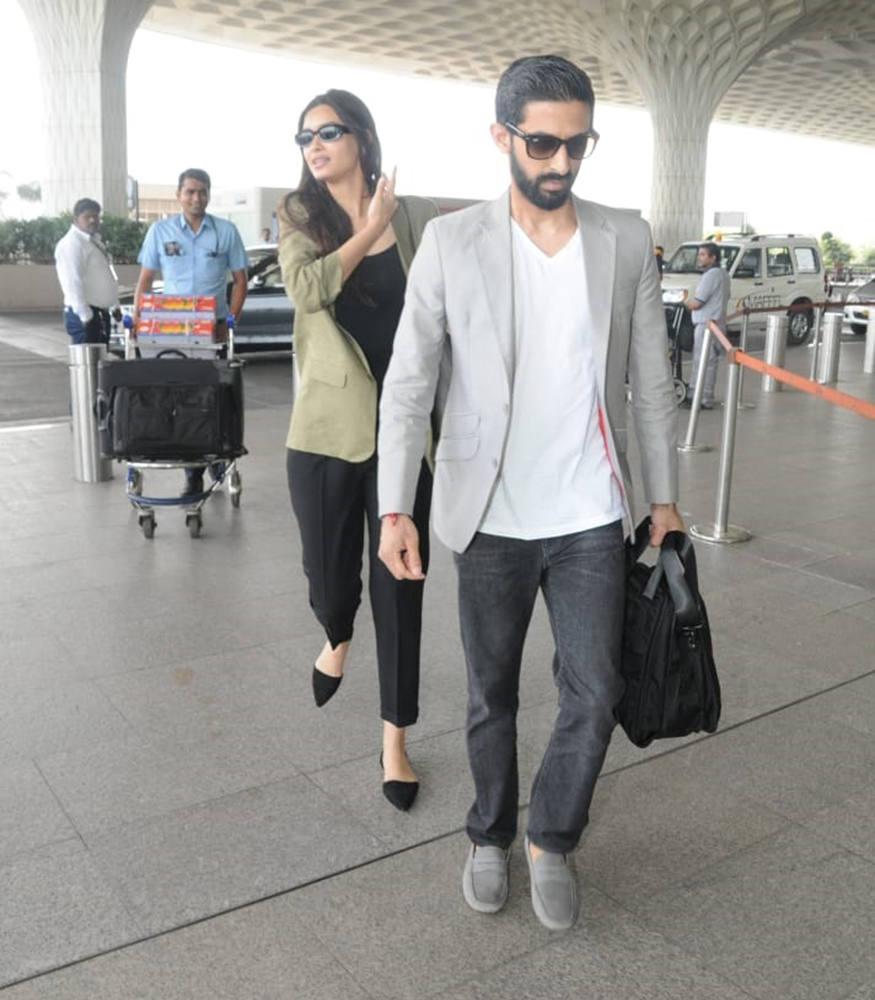 PICS: Diana Penty Jets Off with Millionaire Boyfriend Harsh Sagar - News18