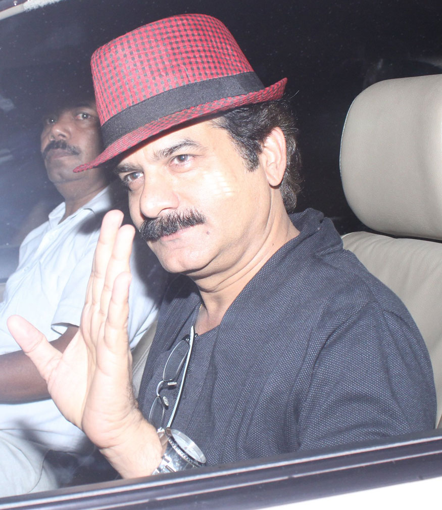 Bollywood Celebrities at ‘102 Not Out’ Special Screening