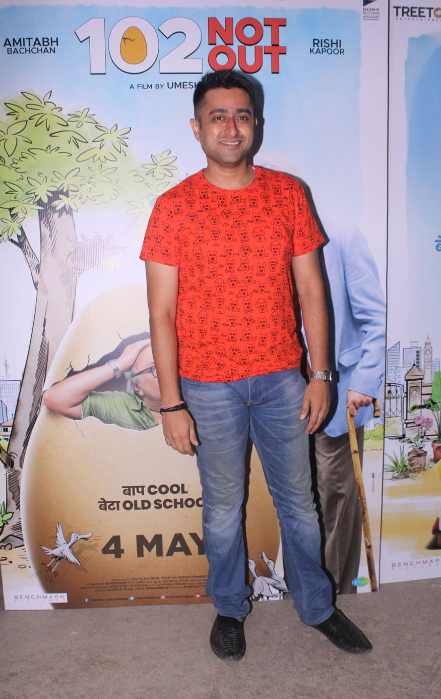 Bollywood Celebrities at ‘102 Not Out’ Special Screening