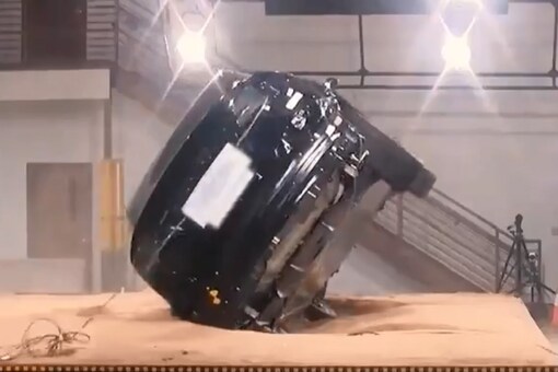 Watch Tesla Model X Fails to Rollover 3 Times in Safety Crash Test ...