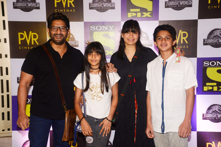 Shanaya Kapoor & Family Watch 'Jurassic World: Fallen Kingdom' - News18