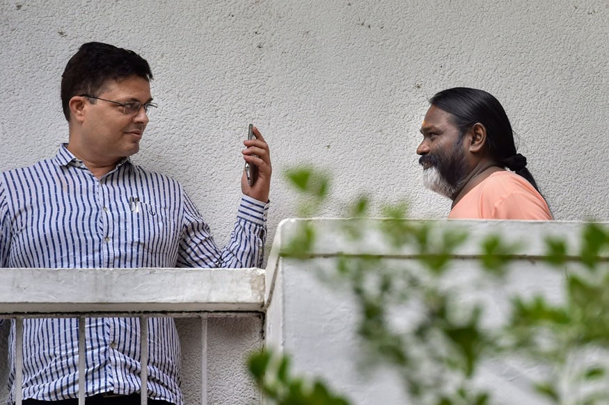 'What is Delaying Daati Maharaj's Arrest?': DCW Serves Legal Notice to ...