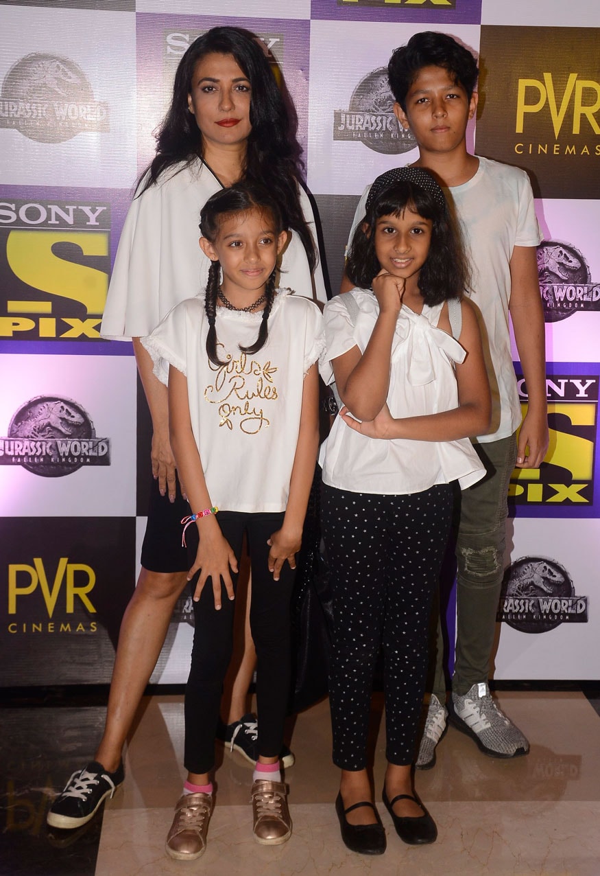 Shanaya Kapoor & Family Watch 'Jurassic World: Fallen Kingdom' - News18