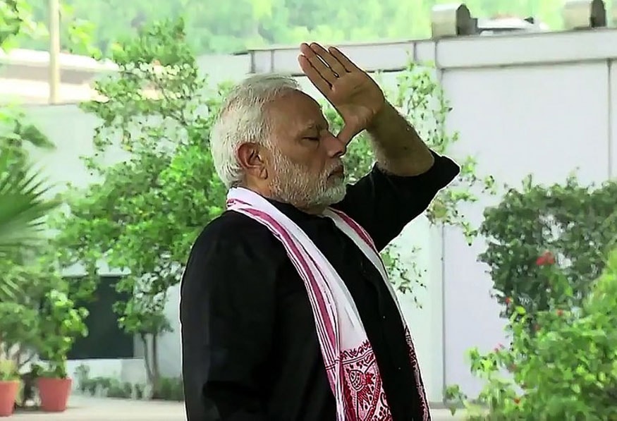 PM Modi Performs Yoga in Response to Virat Kohli's Fitness Challenge ...