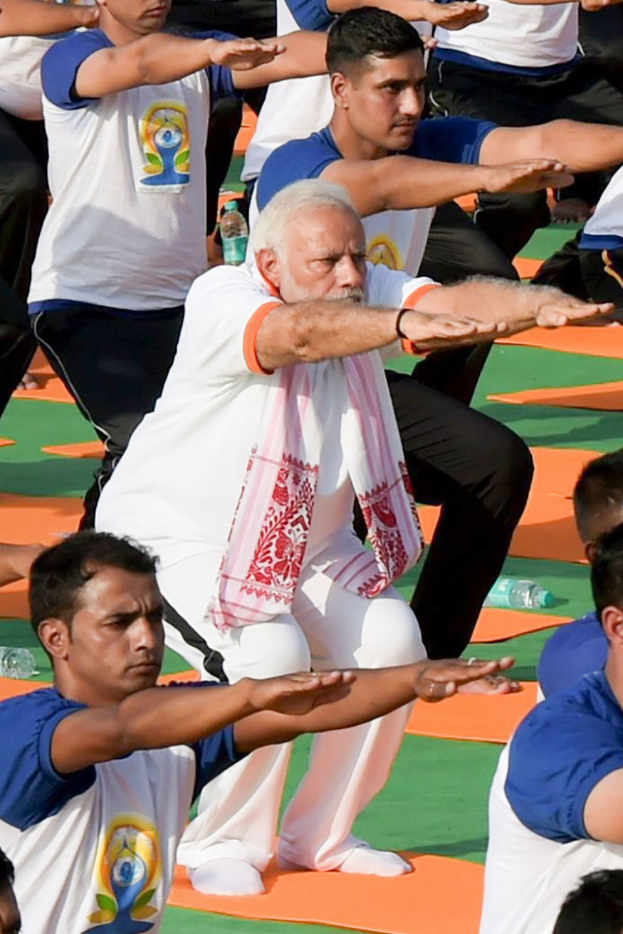 PM Modi Leads 4th International Yoga Celebrations in Dehradun - News18