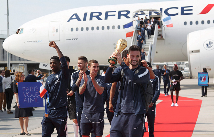 French Football Team Gets Hero's Welcome in Paris; See Photos ...
