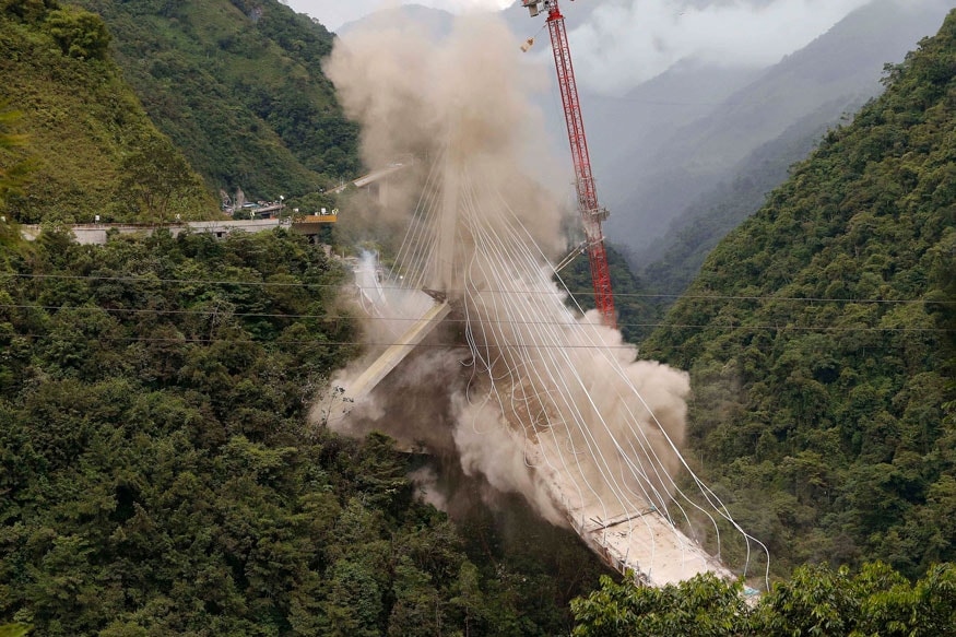 Colombian Suspension Bridge Demolished; Devastating Pictures - News18