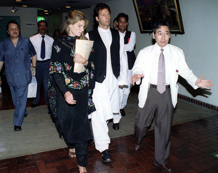 Imran Khan’s Incredible Journey from a Star Cricketer to a Powerful ...