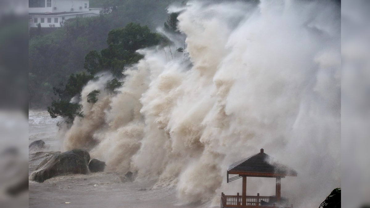 Tokyo Braces for 'Landslides, Floods, Swollen Rivers' as Typhoon Faxai ...