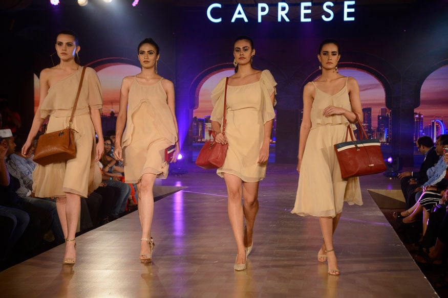 Alia Bhatt Sashays Down the Ramp for Caprese Collection; See Pics - News18