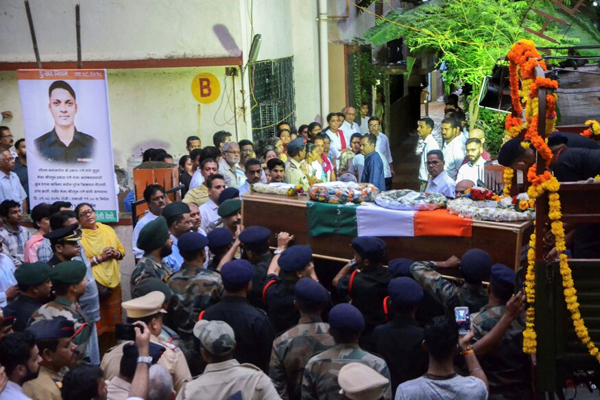 Army Major Kaustubh Rane's Funeral Procession in Mumbai - News18