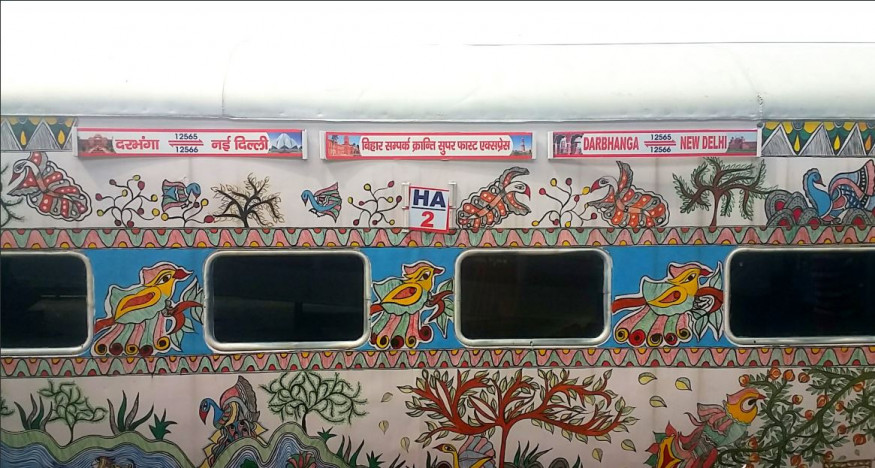 This is What Bihar Sampark Kranti Looks After an Arty Makeover - News18