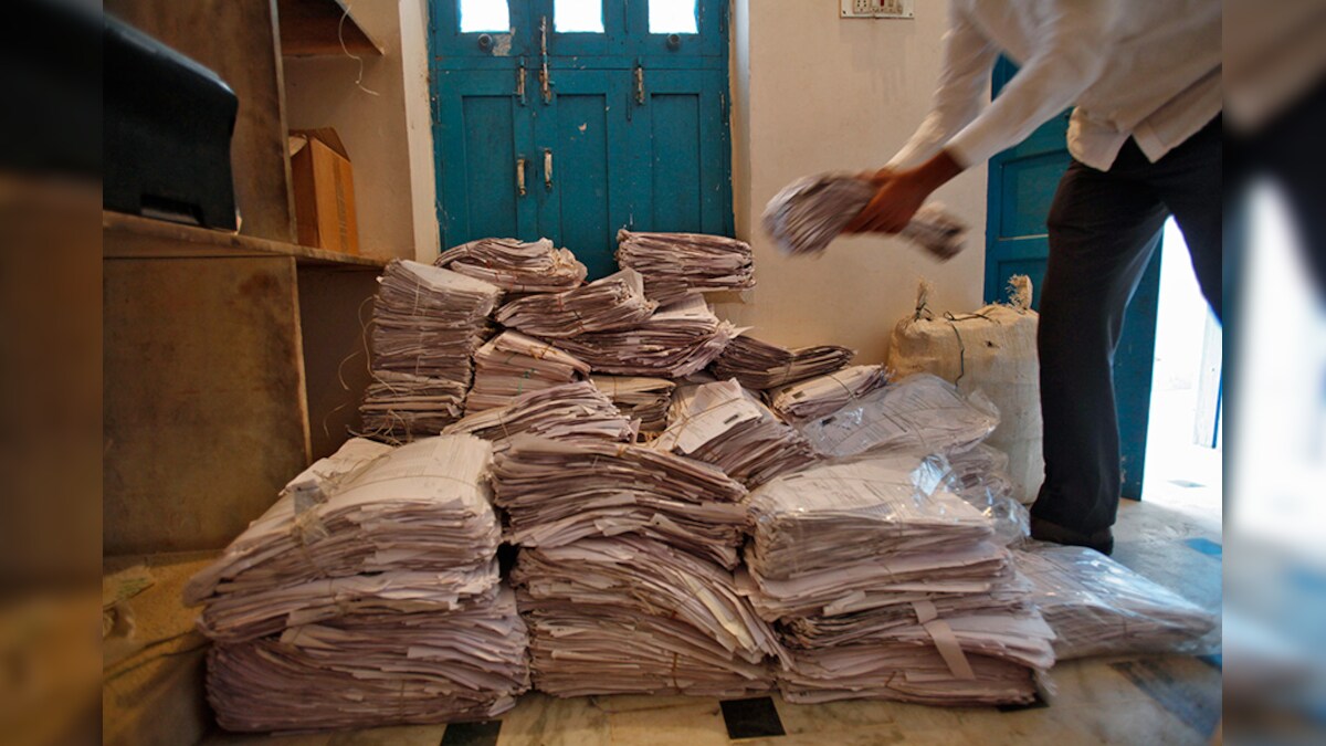 Coronavirus Scare: ICSE Examiners to Mark Answer Scripts from Home - News18