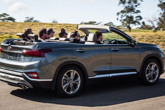 Hyundai Santa Fe Cabriolet Unveiled, One-Off SUV Looks Sporty