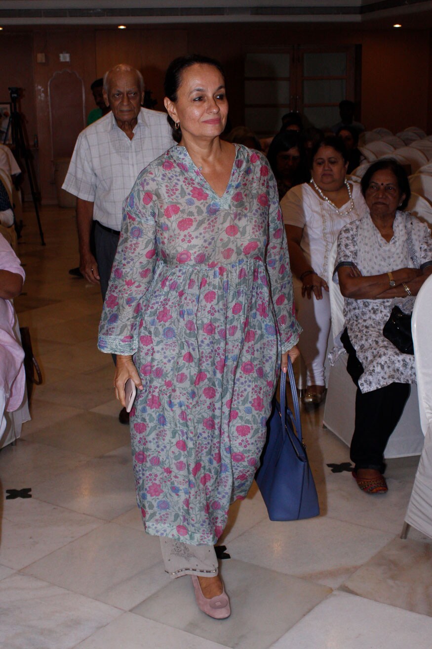 Kalpana Lajmi's Prayer Meet: Celebs Pay Last Respects - News18