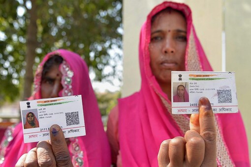 Aadhaar No Longer Mandatory for Phones, Banking as Centre Approves ...