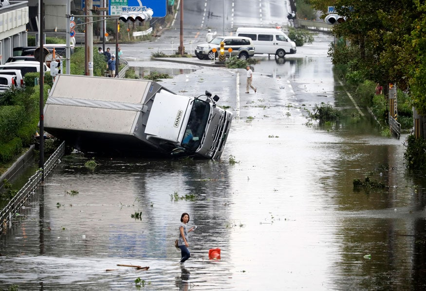 Deadly Typhoon Jebi Hits Japan: Strongest Storm in 25 Years - News18
