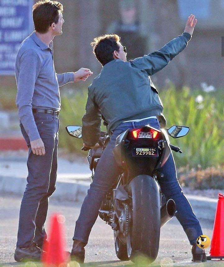 PICS: Hollywood Actor Tom Cruise Riding Kawasaki Ninja H2 - News18