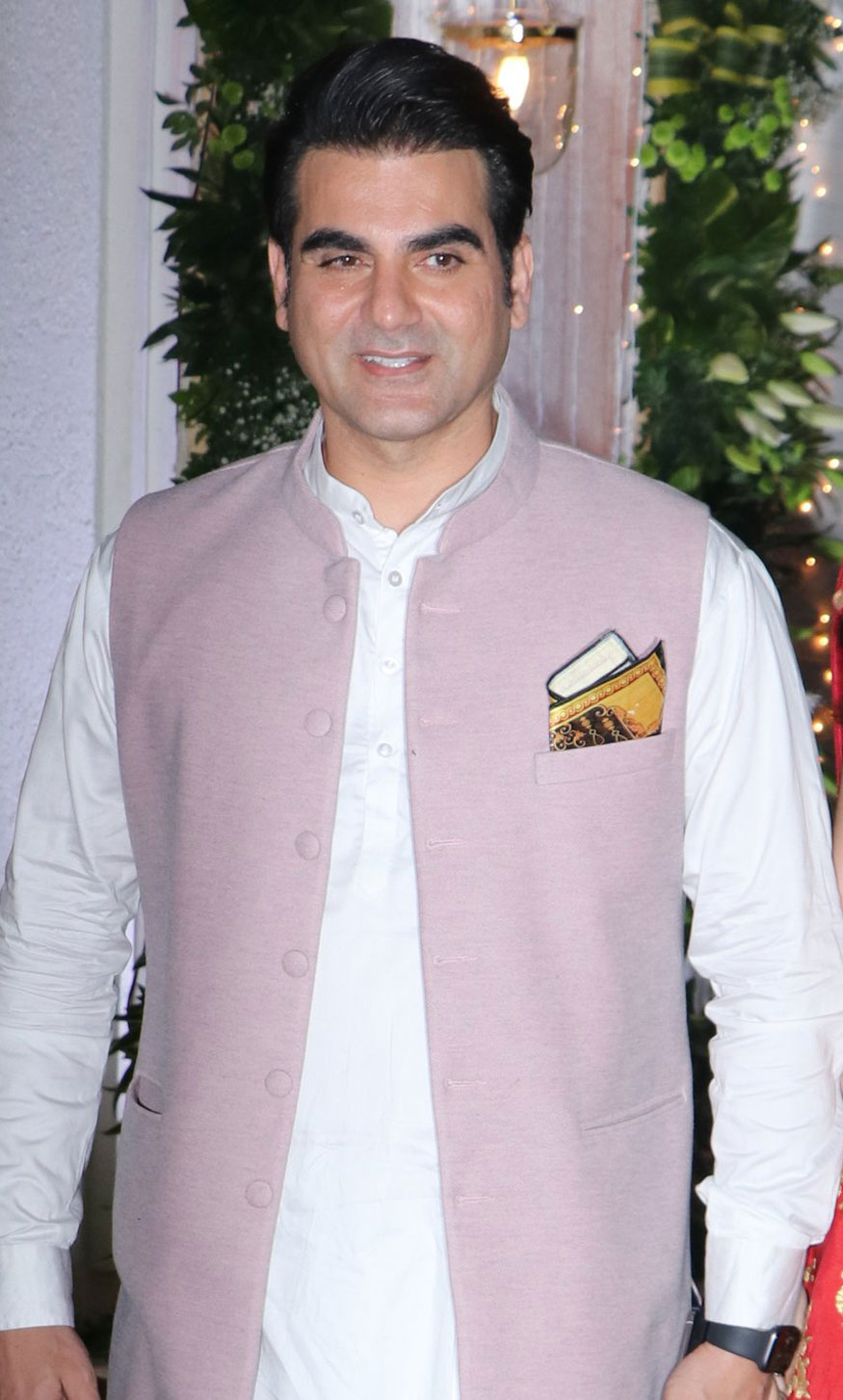 Arbaaz Khan, Georgia Andriani Grace Shilpa Shetty's Diwali Party - News18