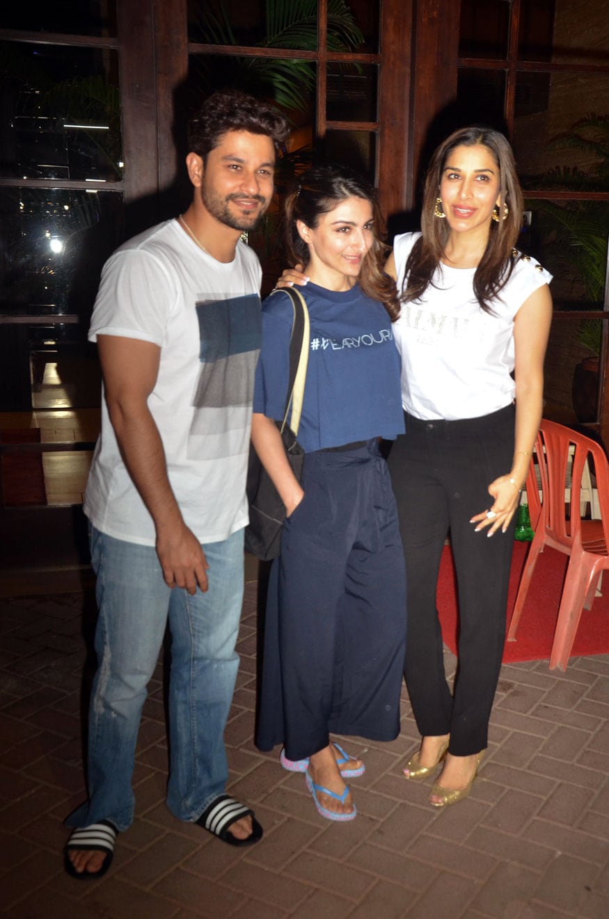 Bollywood's Celebrity Couples Grace Sophie Choudry's Party - News18
